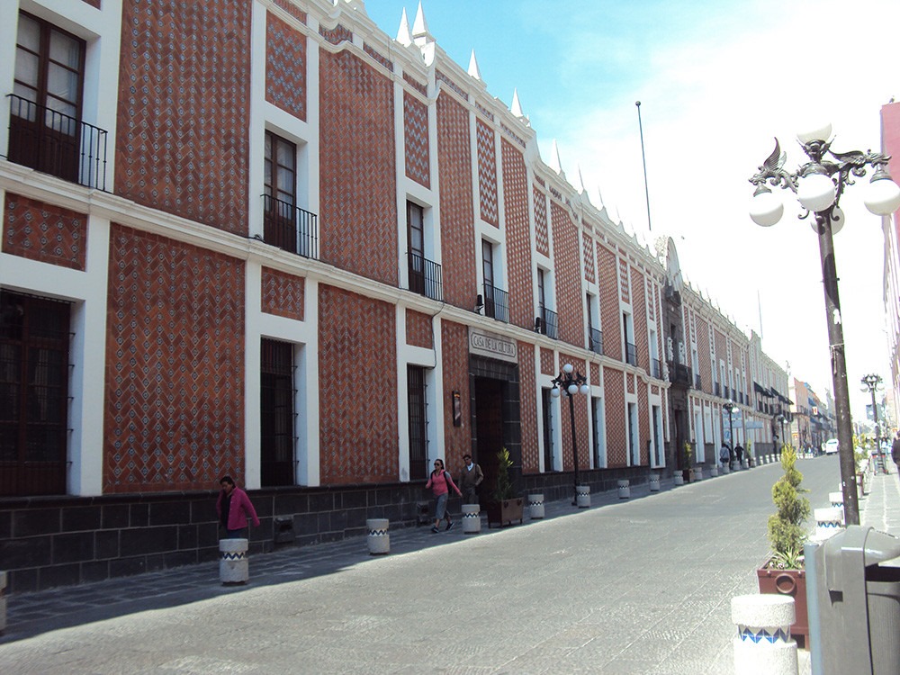 BIBLIOTECA PALAFOXIANA, LA MÁS ANTIGUA DE AMÉRICA. SE ENCUENTRA EN PUEBLA